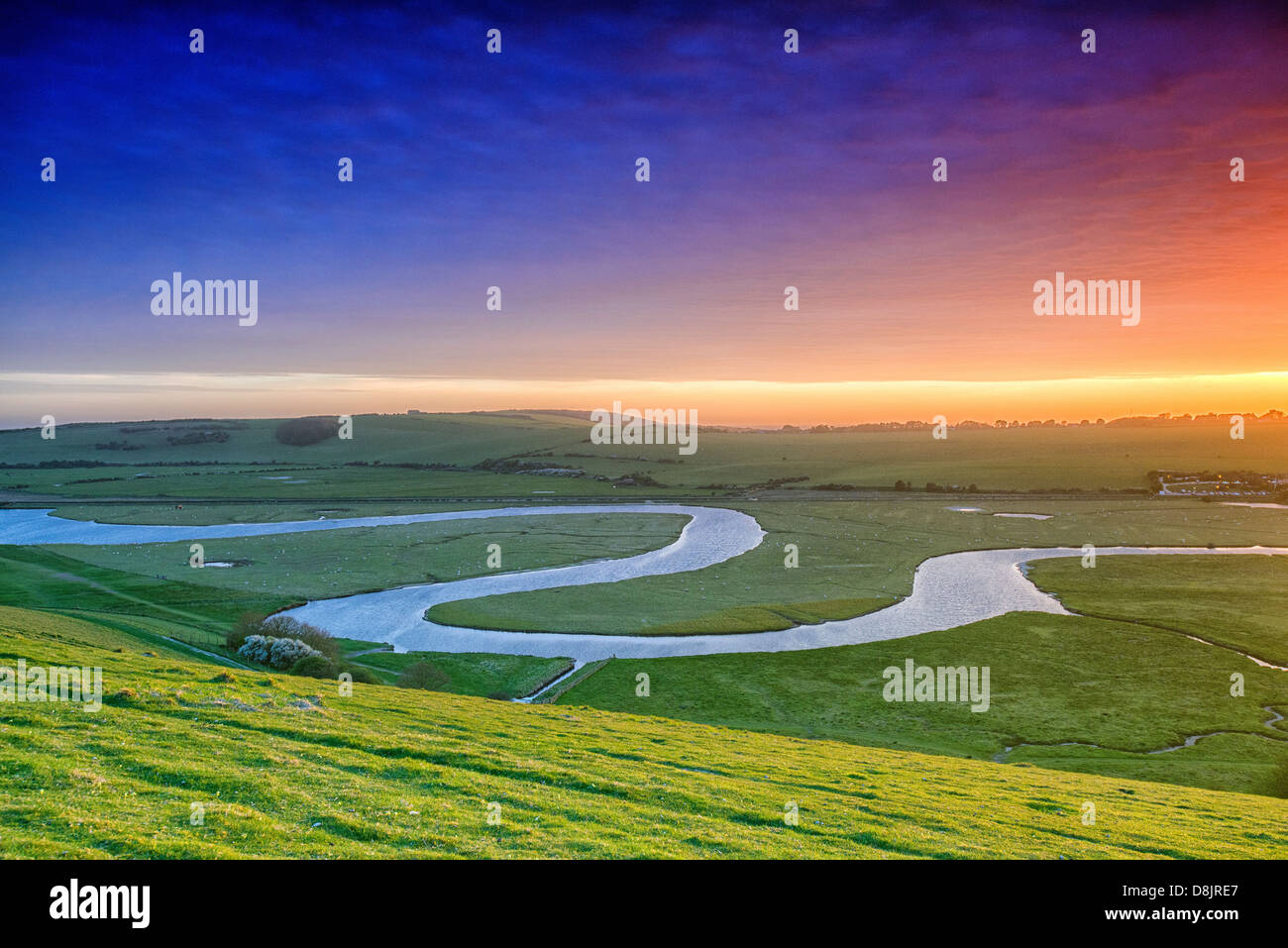 River winding to sunset hi-res stock photography and images - Alamy