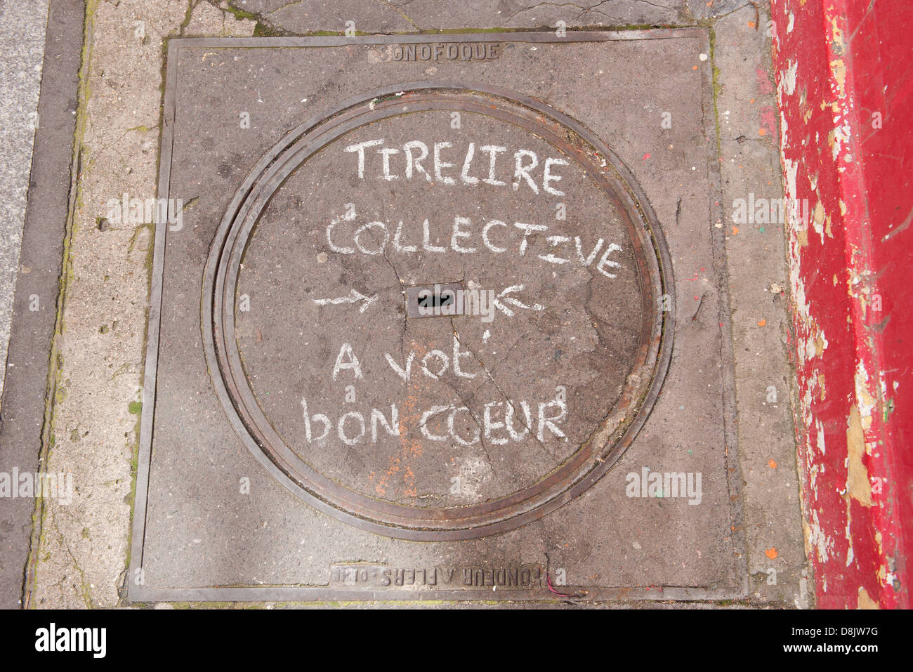 Manhole sign hi-res stock photography and images - Alamy