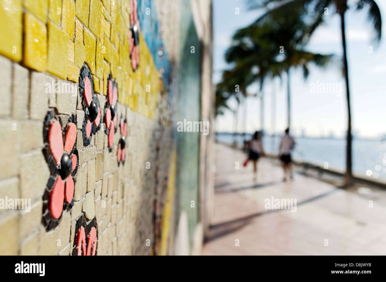 Structure on the miami river walk hi-res stock photography and images ...