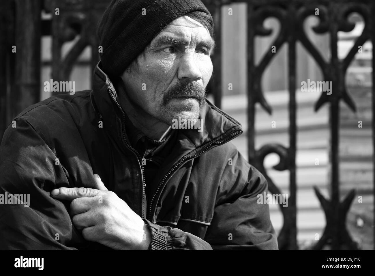 Drunk old man Black and White Stock Photos & Images - Alamy