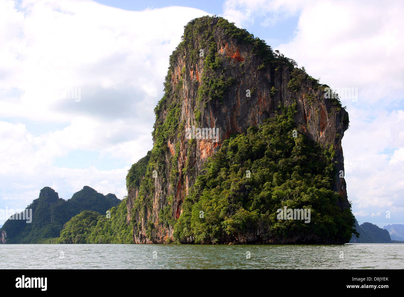 Andaman sea rock hi-res stock photography and images - Alamy
