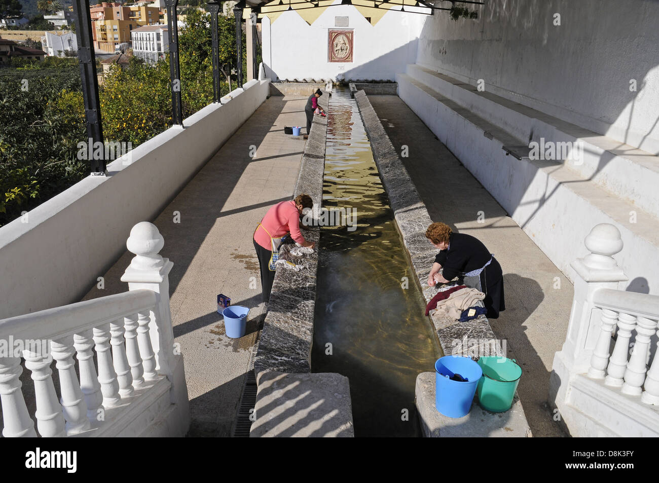 Washing women public wash hi-res stock photography and images - Alamy