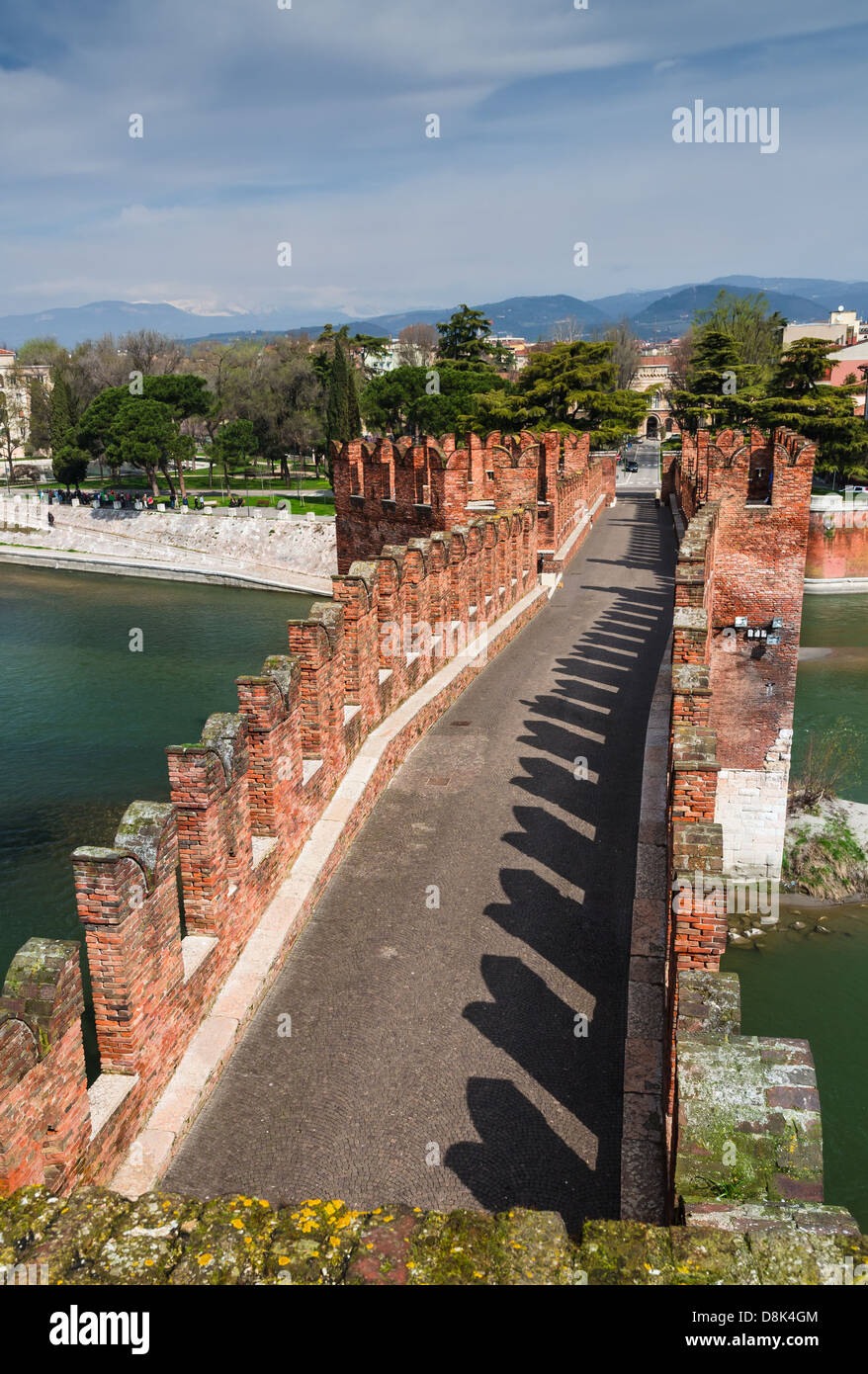 Verona 14th century hi-res stock photography and images - Alamy