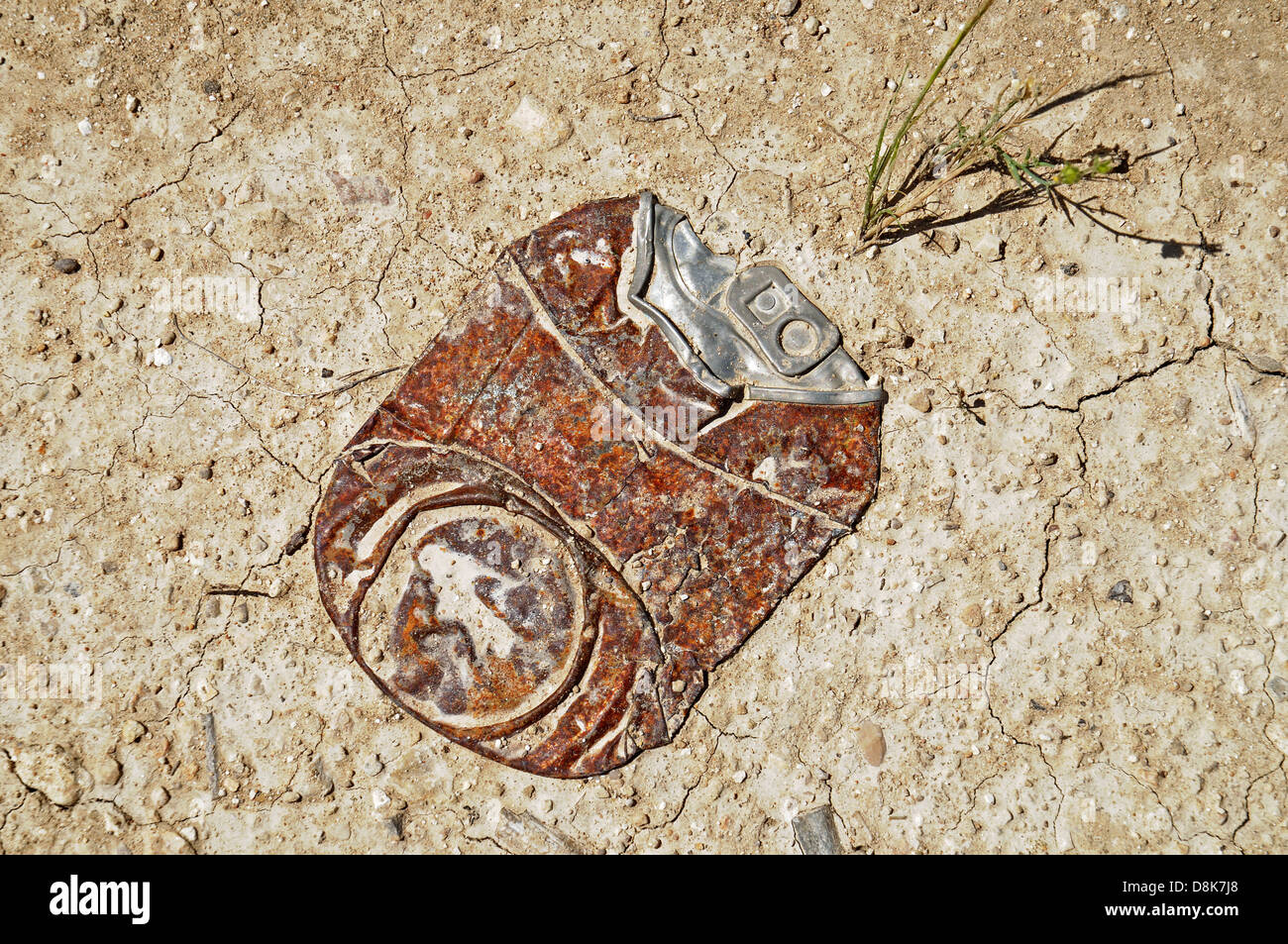 Tin crushed box hi-res stock photography and images - Alamy