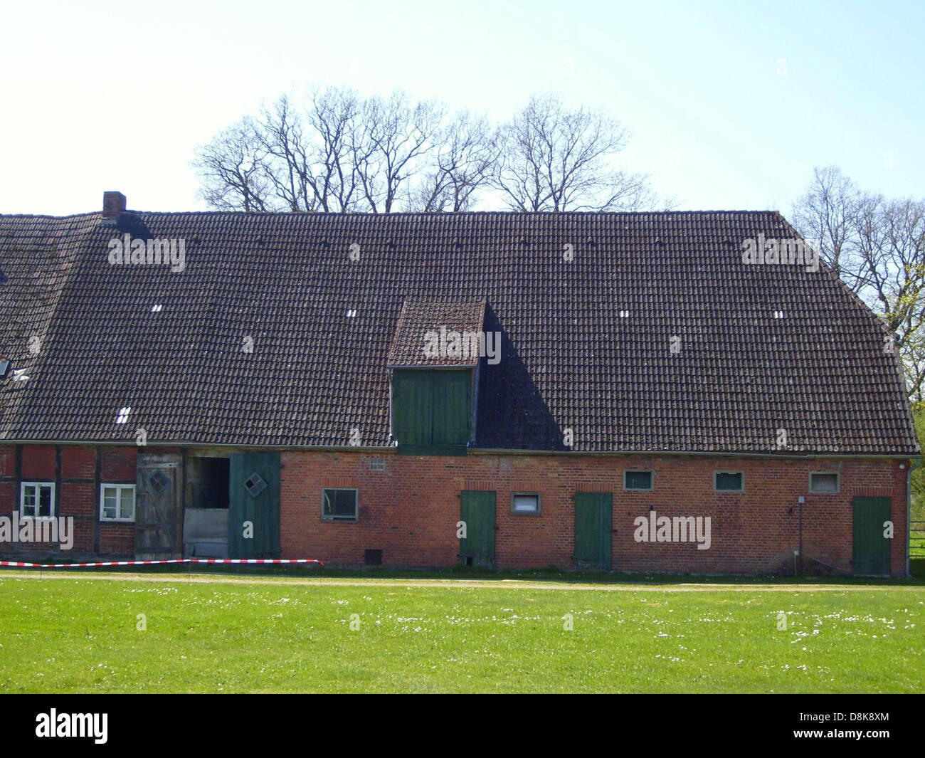 Rustic stable interior hi-res stock photography and images - Alamy