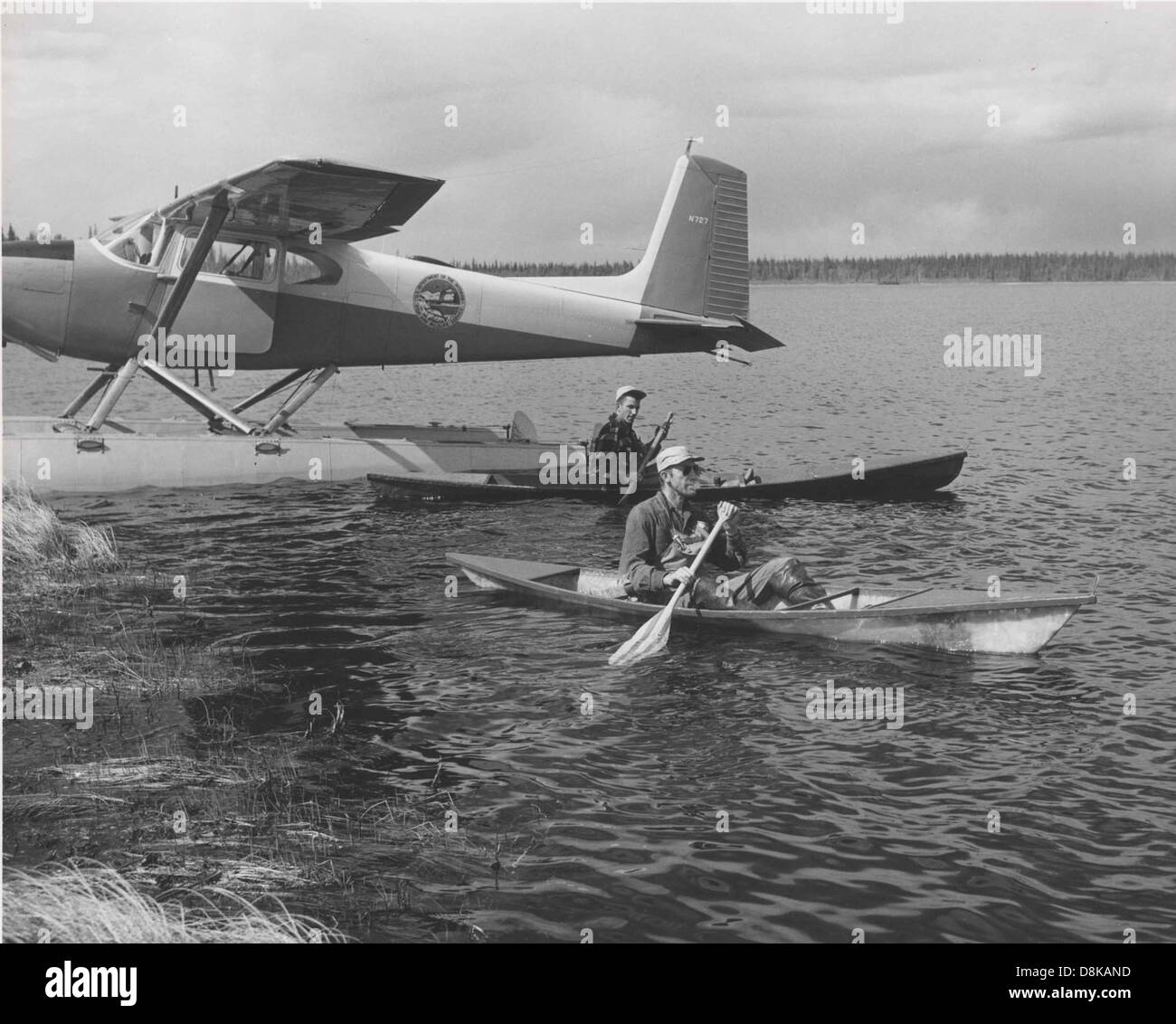 Vintage float plane hi-res stock photography and images - Alamy