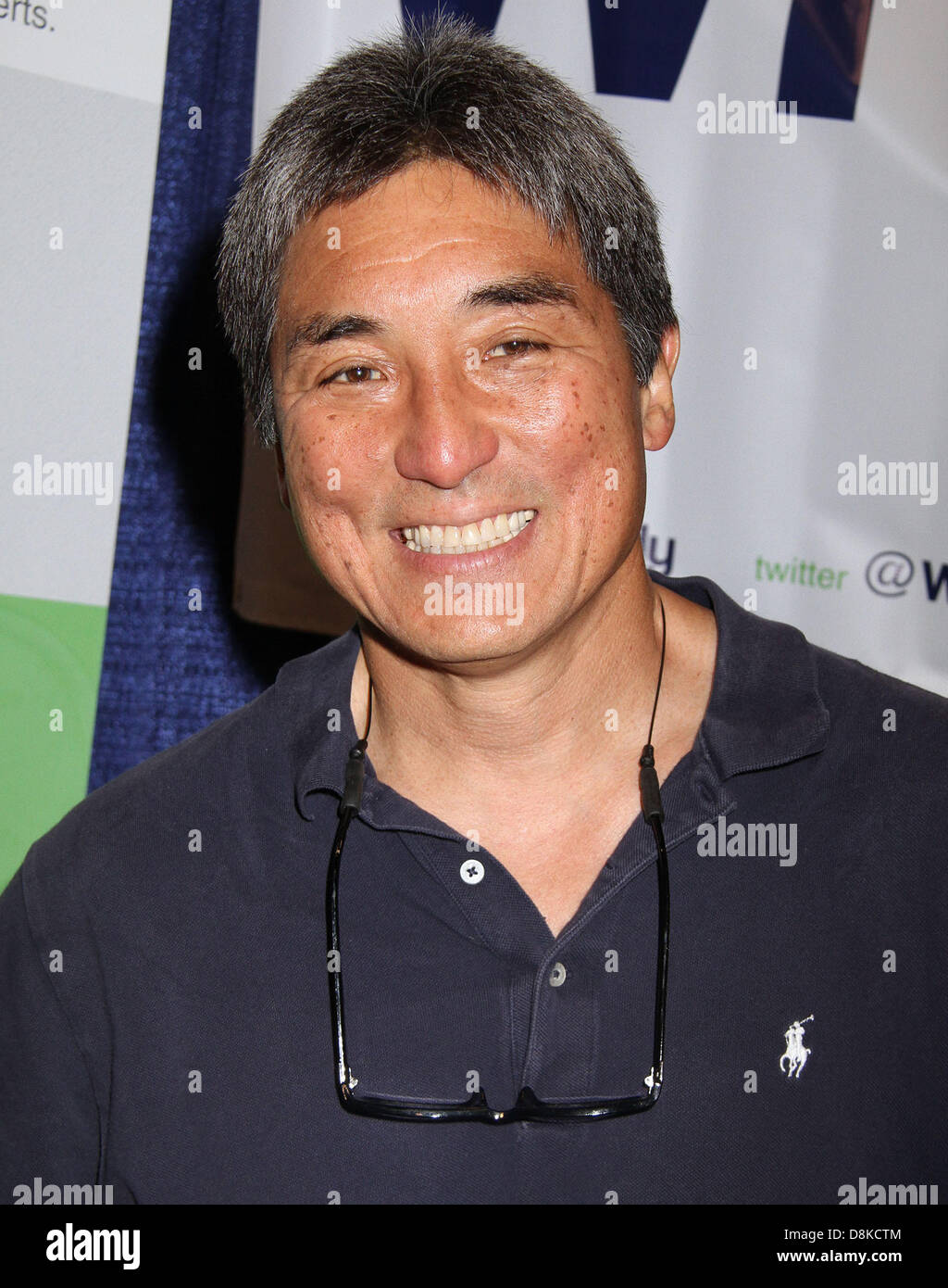 Social media guru hi-res stock photography and images - Alamy