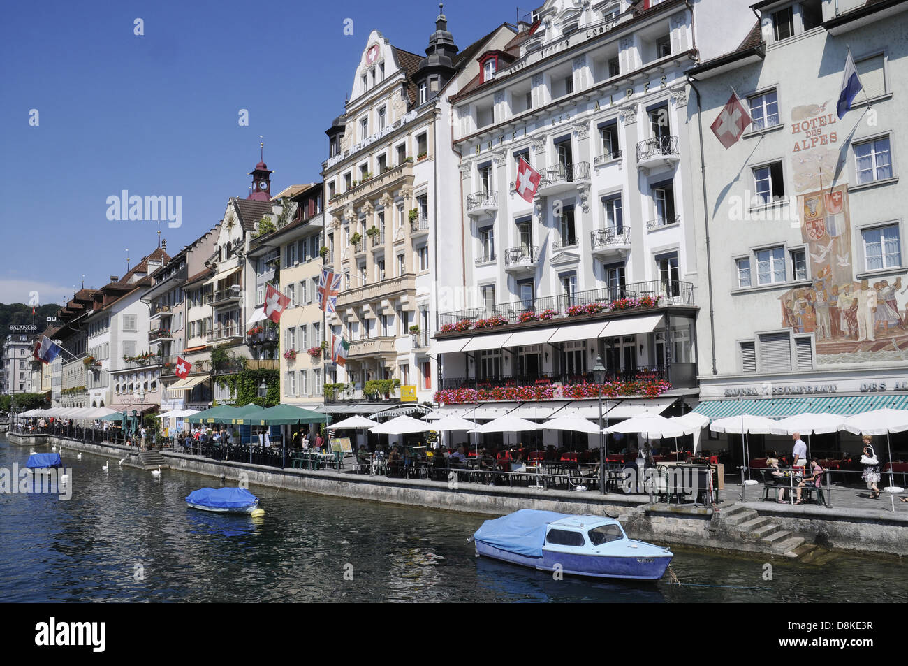 Riverside towns hi-res stock photography and images - Alamy