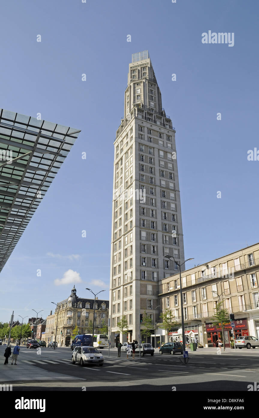 Amiens railway station hi-res stock photography and images - Alamy