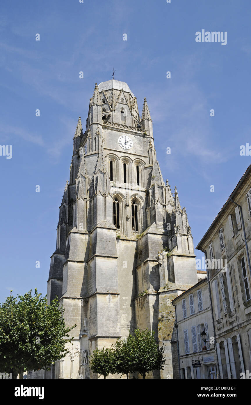 Basilica of saint pierre hi-res stock photography and images - Alamy