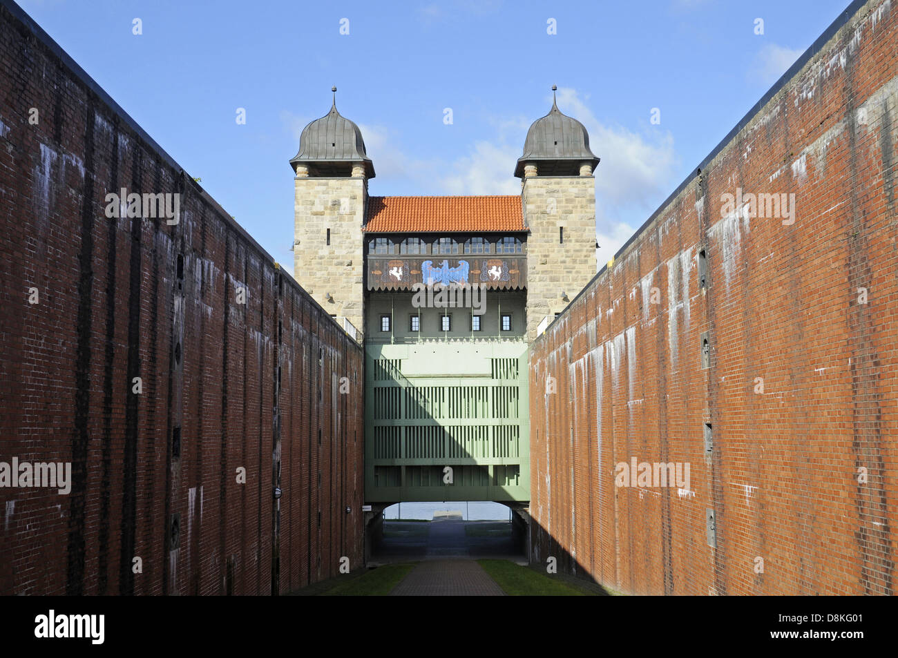 old shaft lock Stock Photo - Alamy