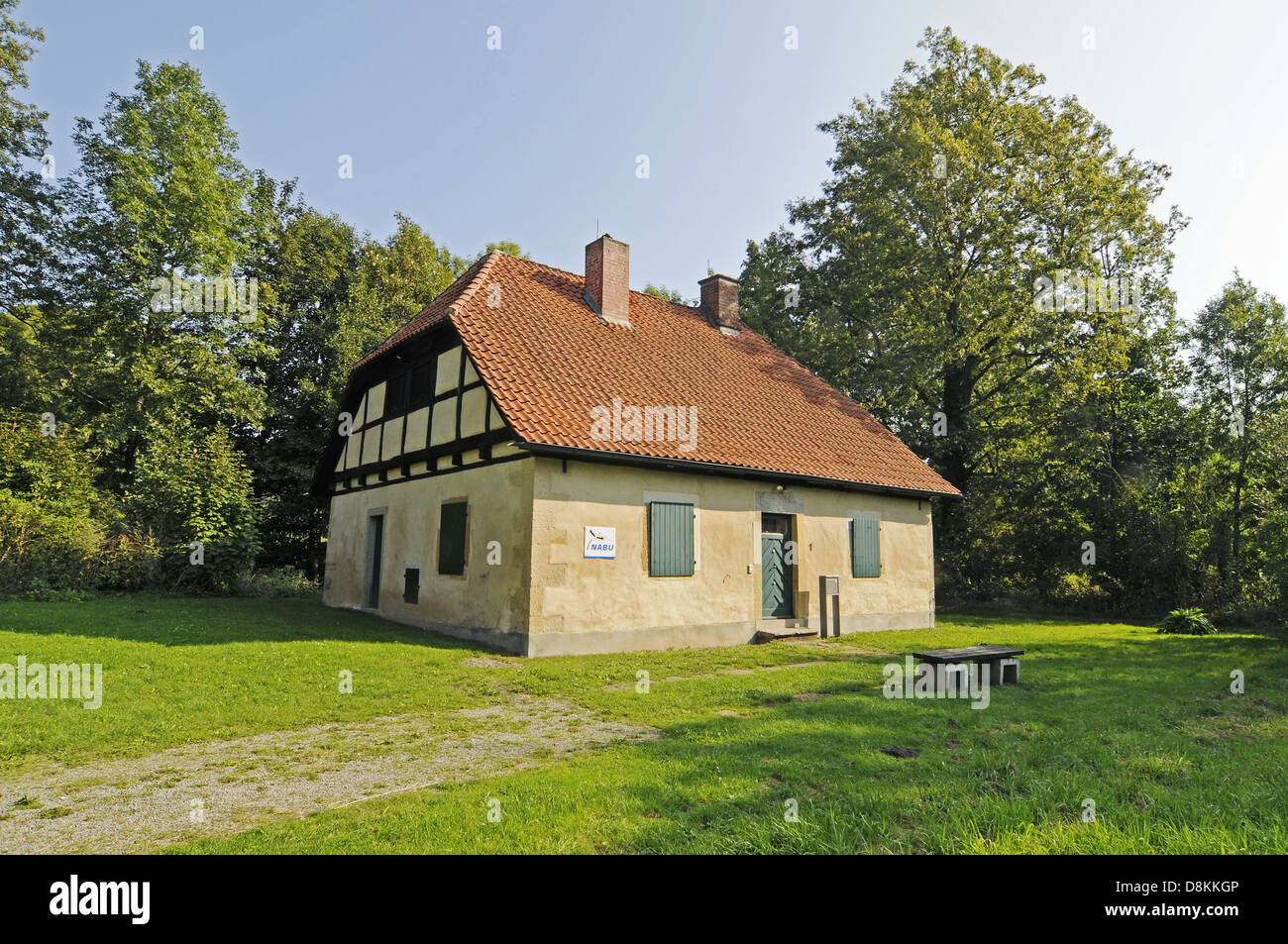 Outbuilding hi-res stock photography and images - Alamy