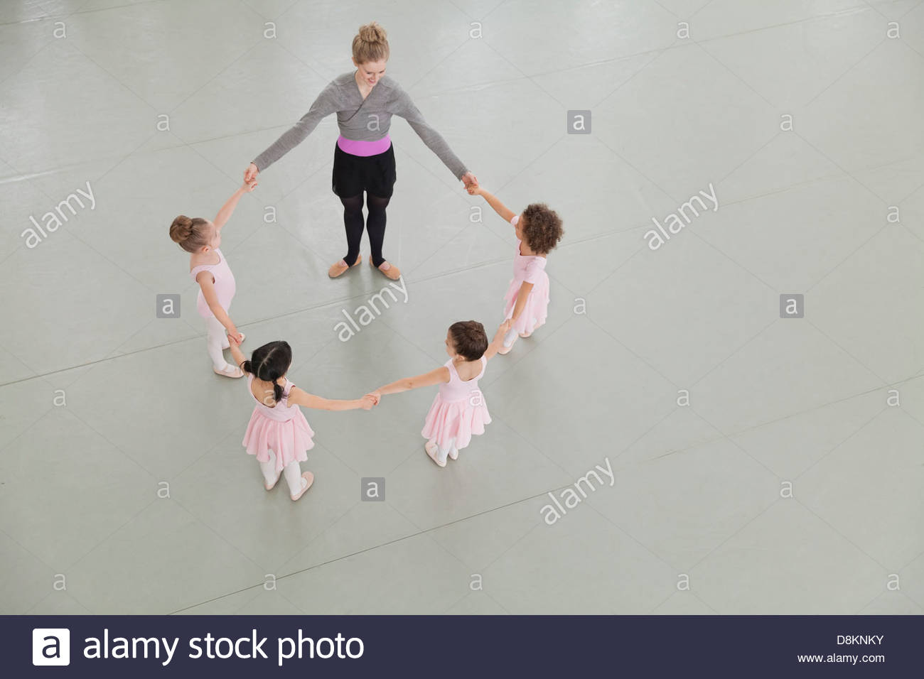 Children Class Circle Stock Photos & Children Class Circle Stock Images ...