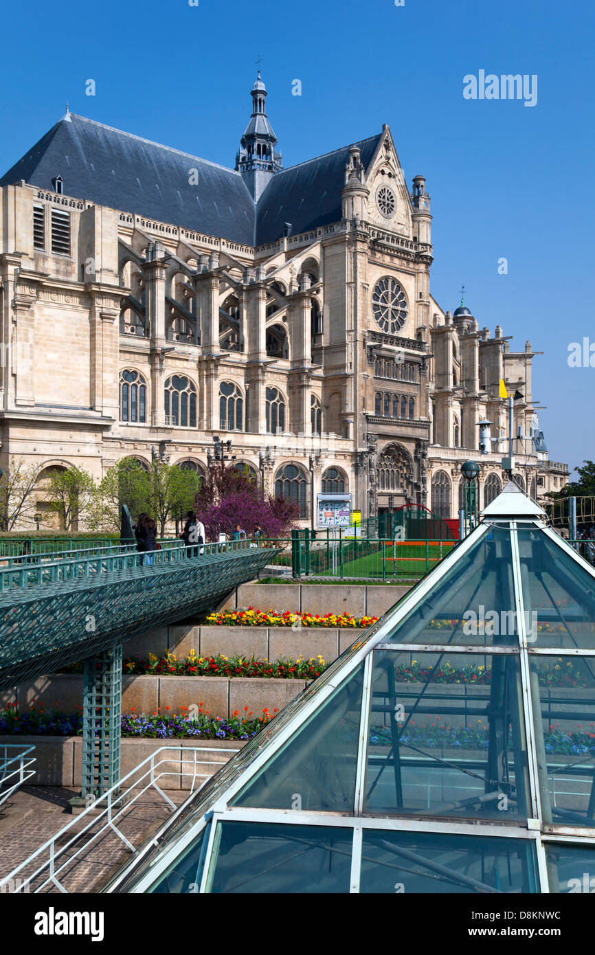 Saint eustache cathedral hi-res stock photography and images - Alamy
