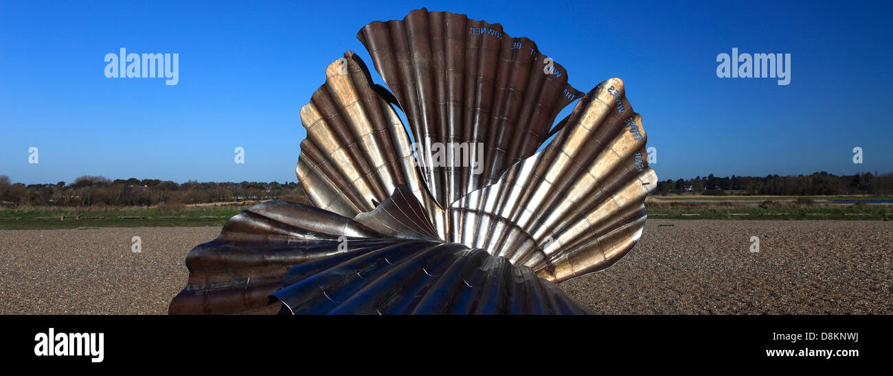 The Scallop shell sculpture by Maggie Hambling, on the beach, Aldeburgh ...