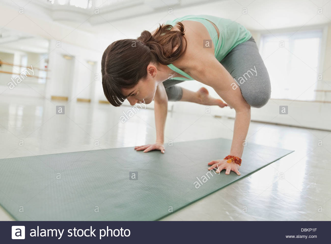 Crane exercise hi-res stock photography and images - Alamy