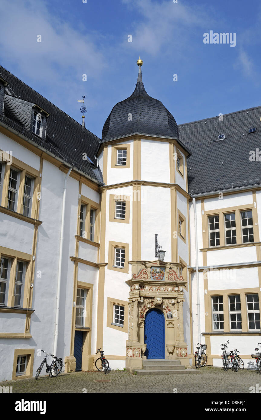 Schloss neuhaus hi-res stock photography and images - Alamy