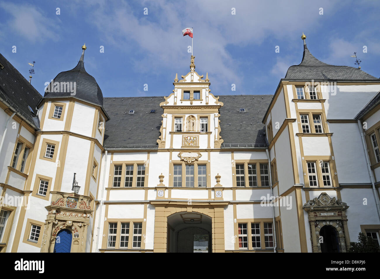 Schloss neuhaus paderborn hi-res stock photography and images - Alamy