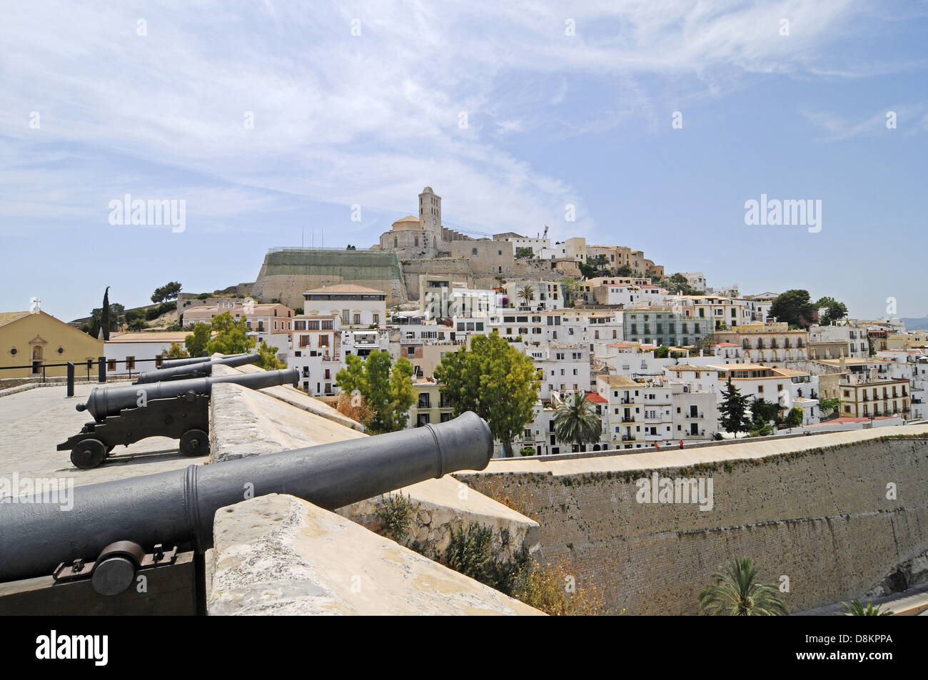 Spanish guns hi-res stock photography and images - Alamy