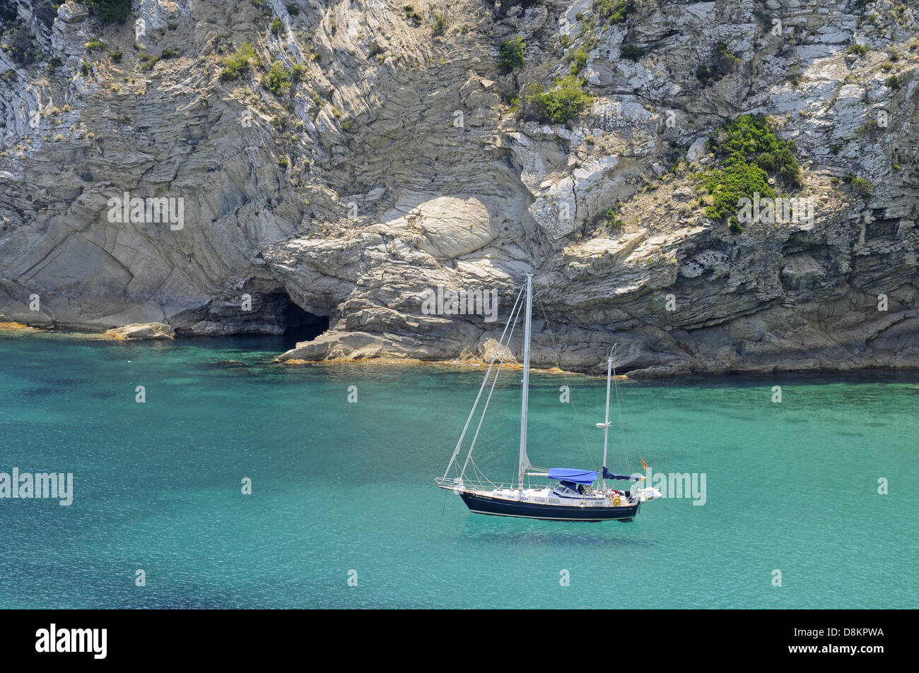 Individual sailboat hi-res stock photography and images - Alamy