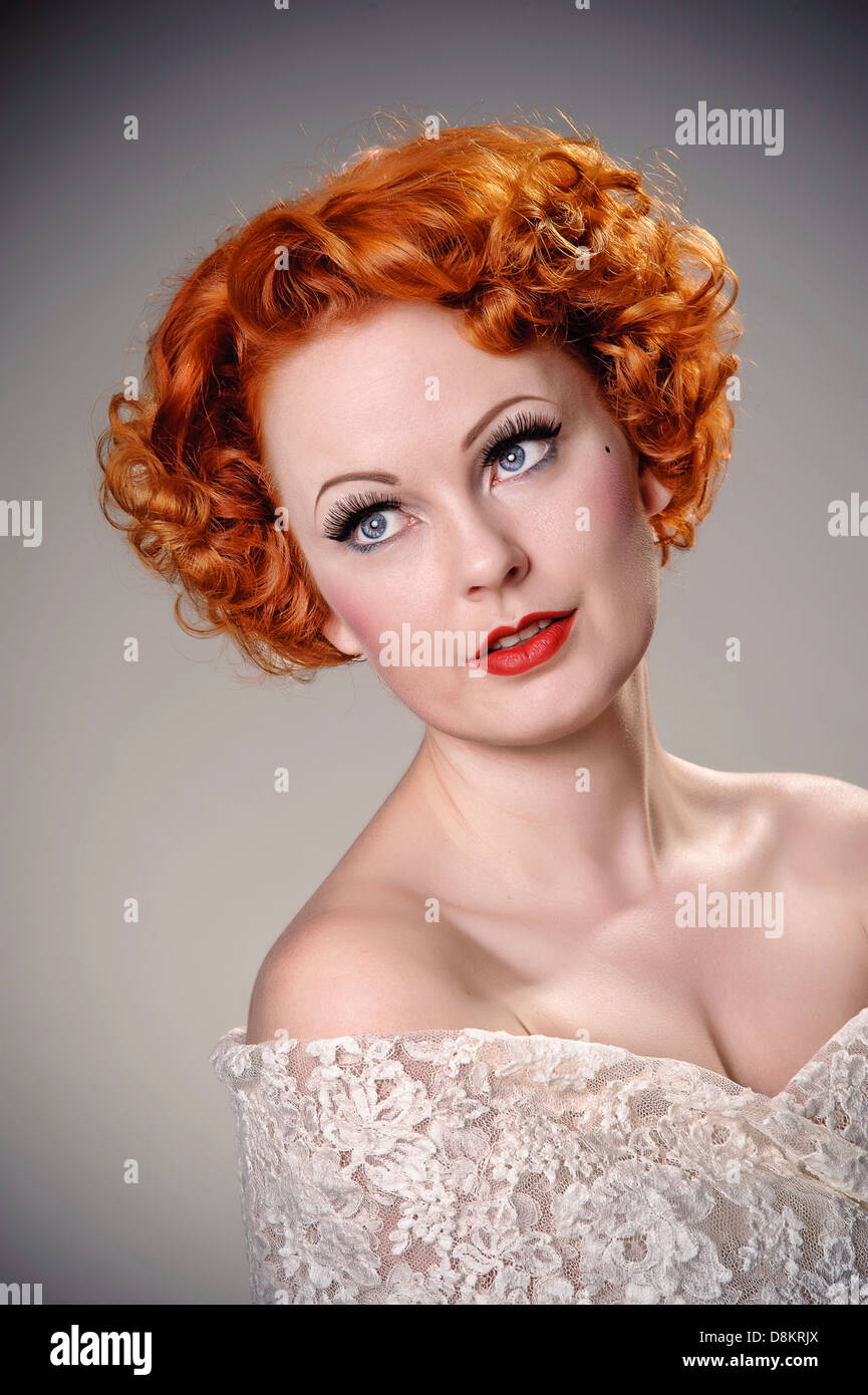 Burlesque style hi-res stock photography and images - Alamy