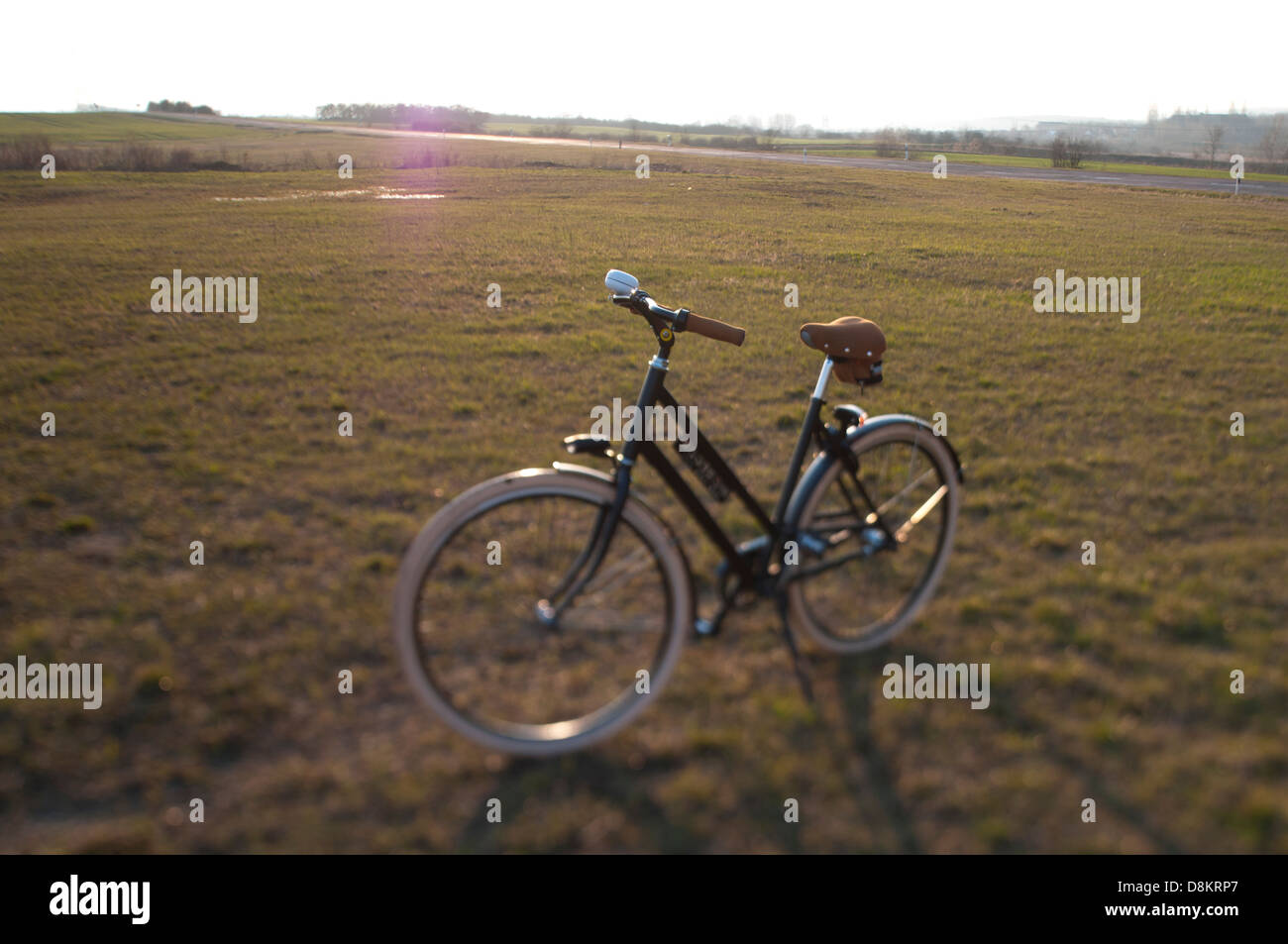 Backlit bicycle hi-res stock photography and images - Alamy