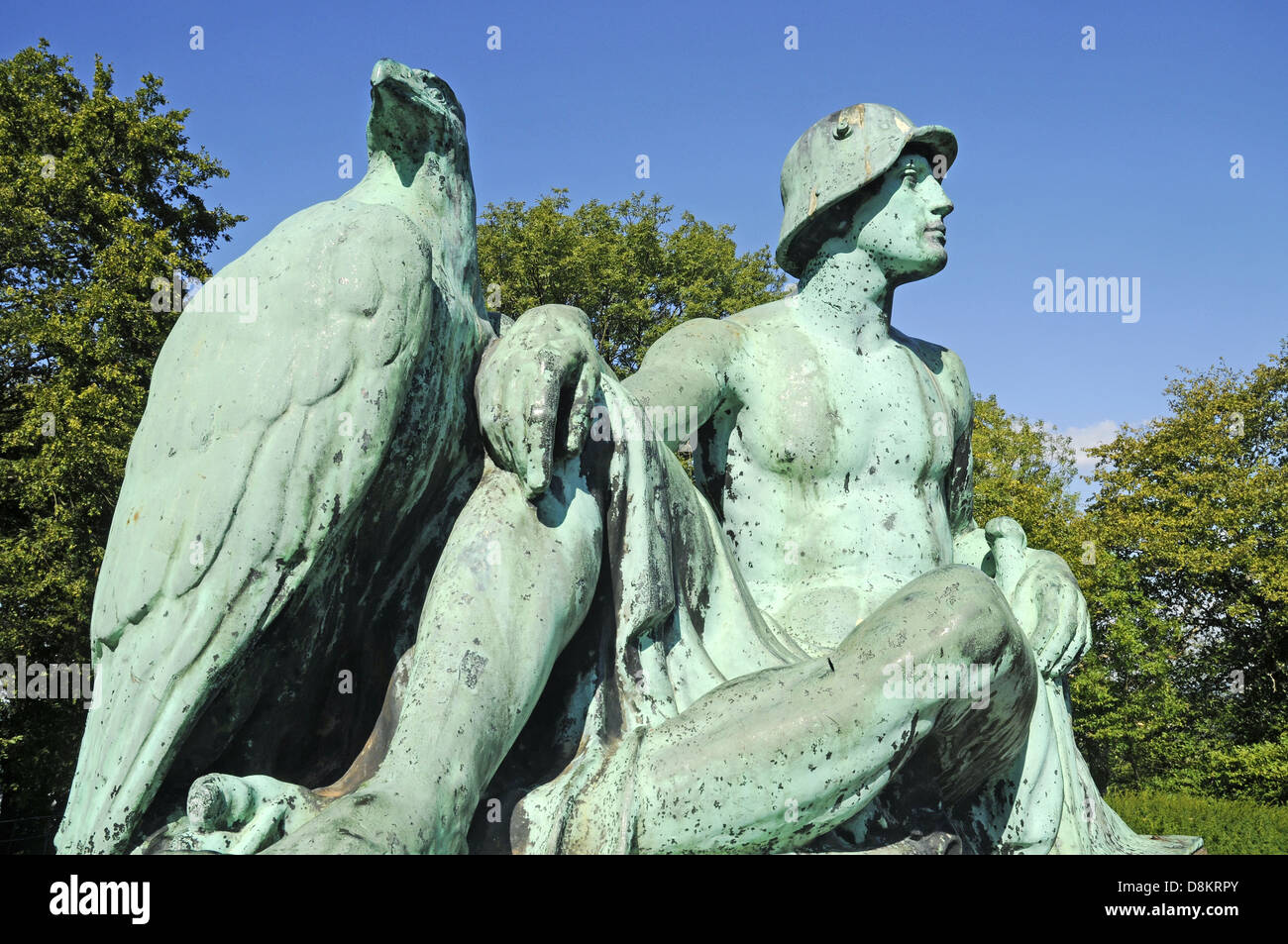 War statues soldiers german hi-res stock photography and images - Alamy
