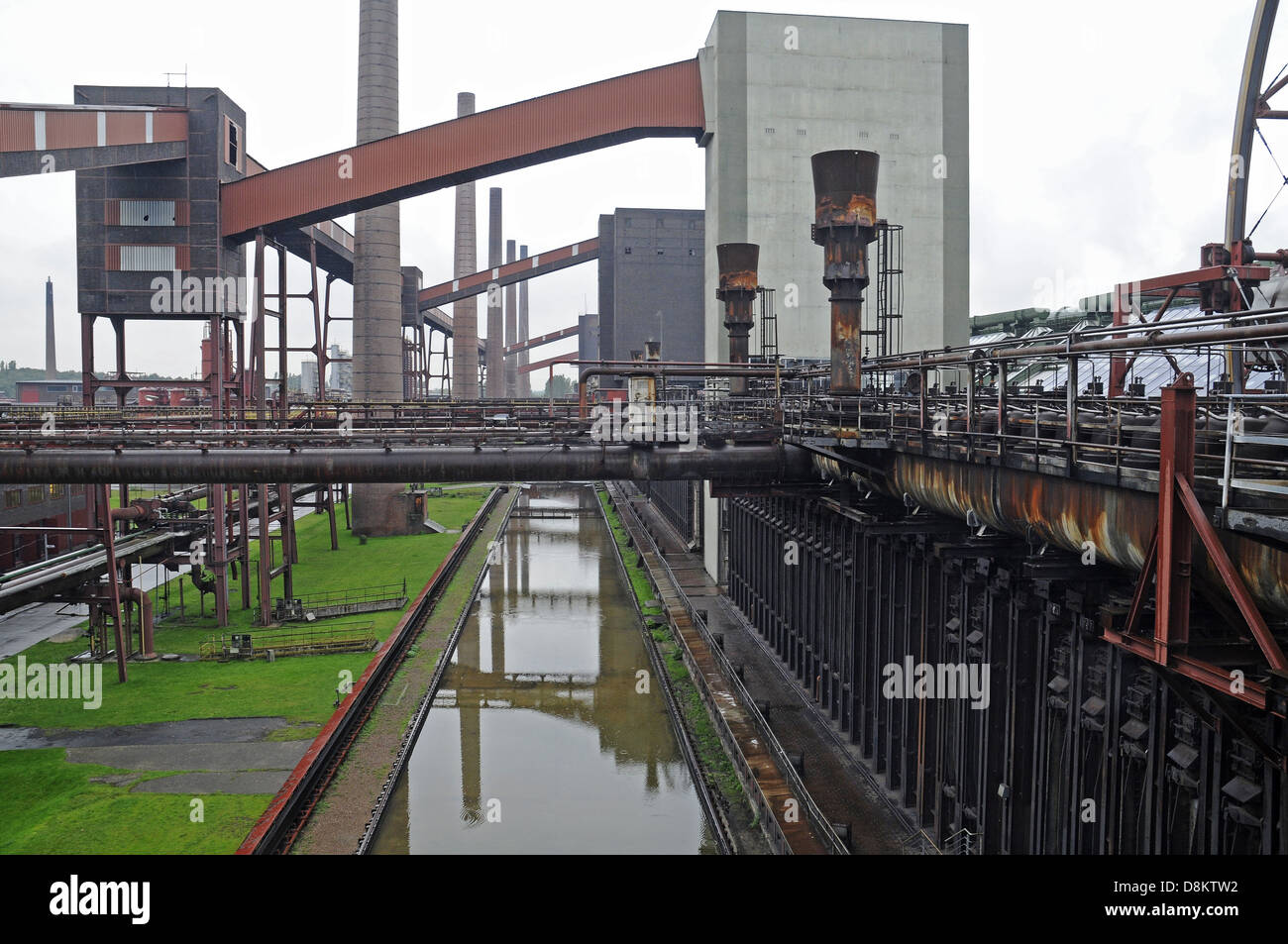Coke factory hi-res stock photography and images - Alamy