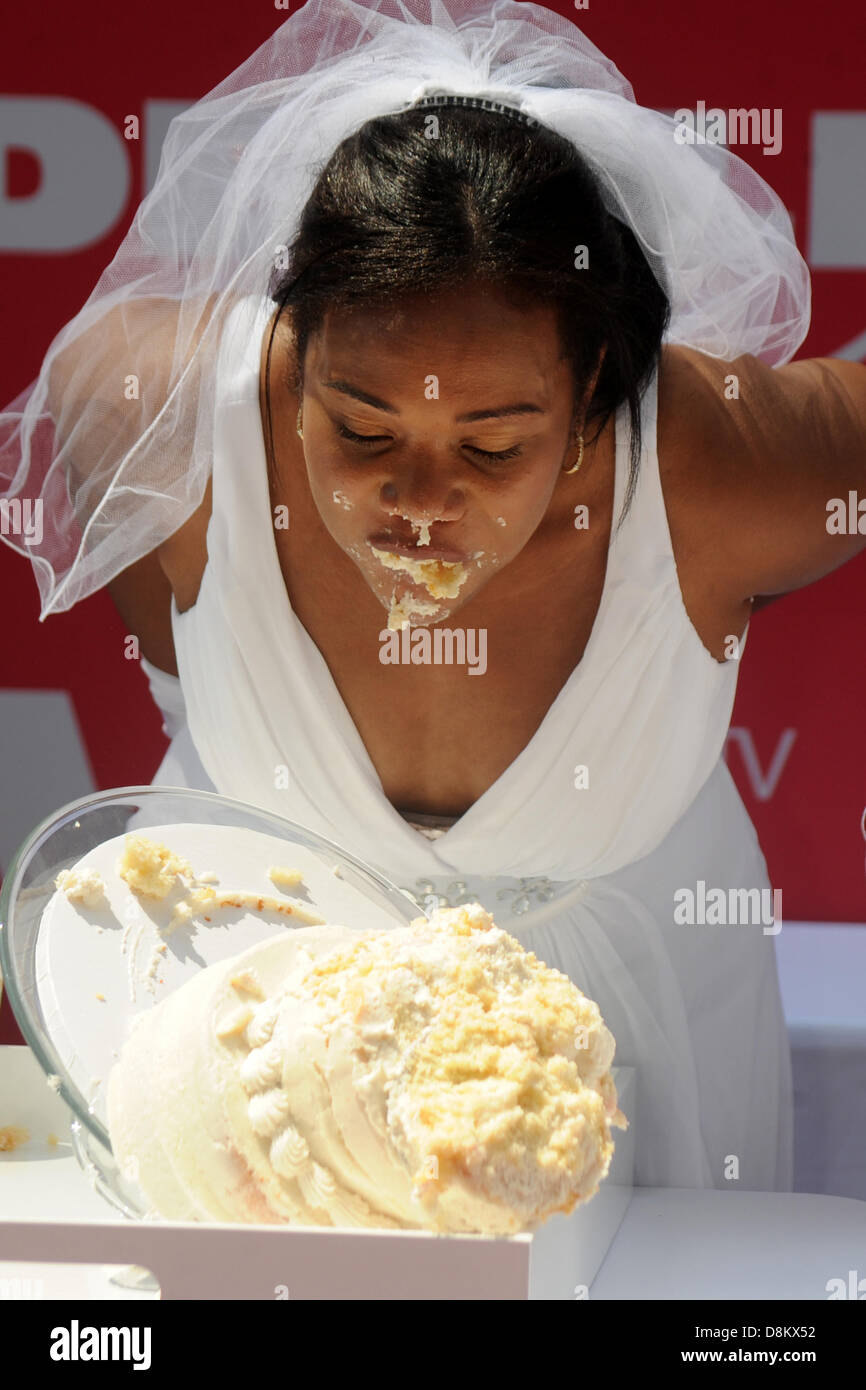 Bridezillas hi-res stock photography and images - Alamy