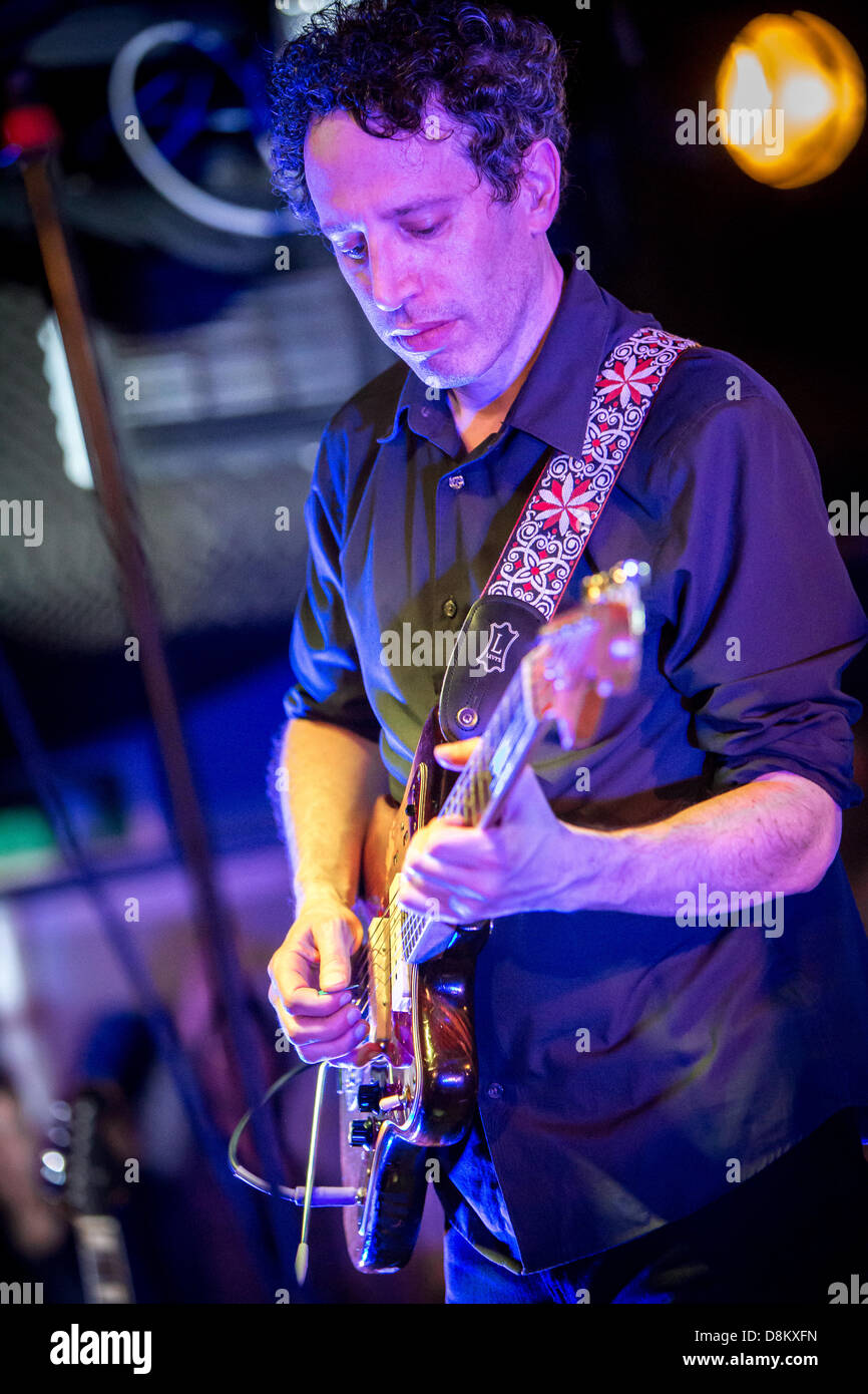 Syndicate hi-res stock photography and images - Alamy