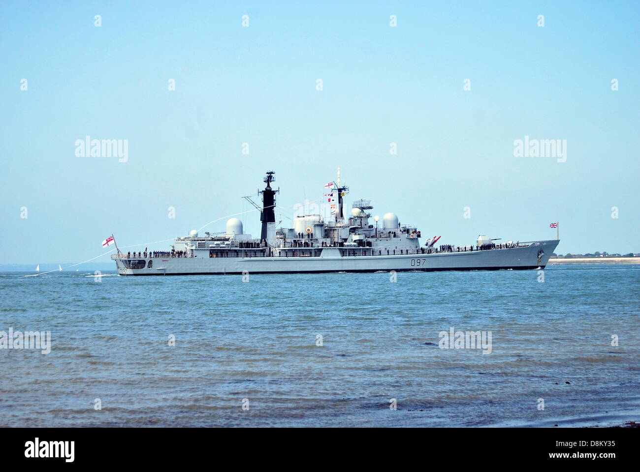 Hms edinburgh hi-res stock photography and images - Alamy
