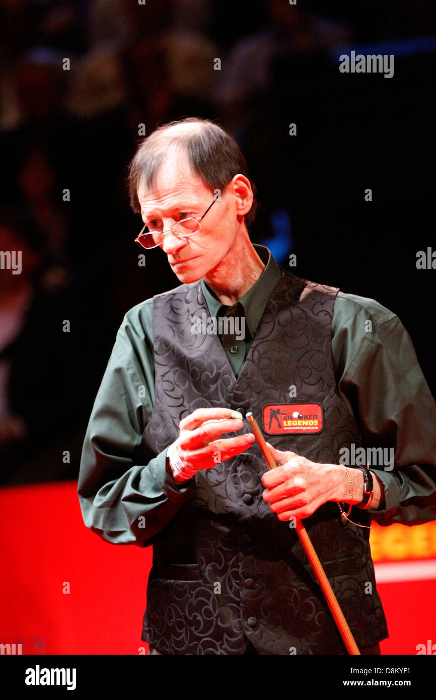 Alex Higgins Snooker Player High Resolution Stock Photography and ...