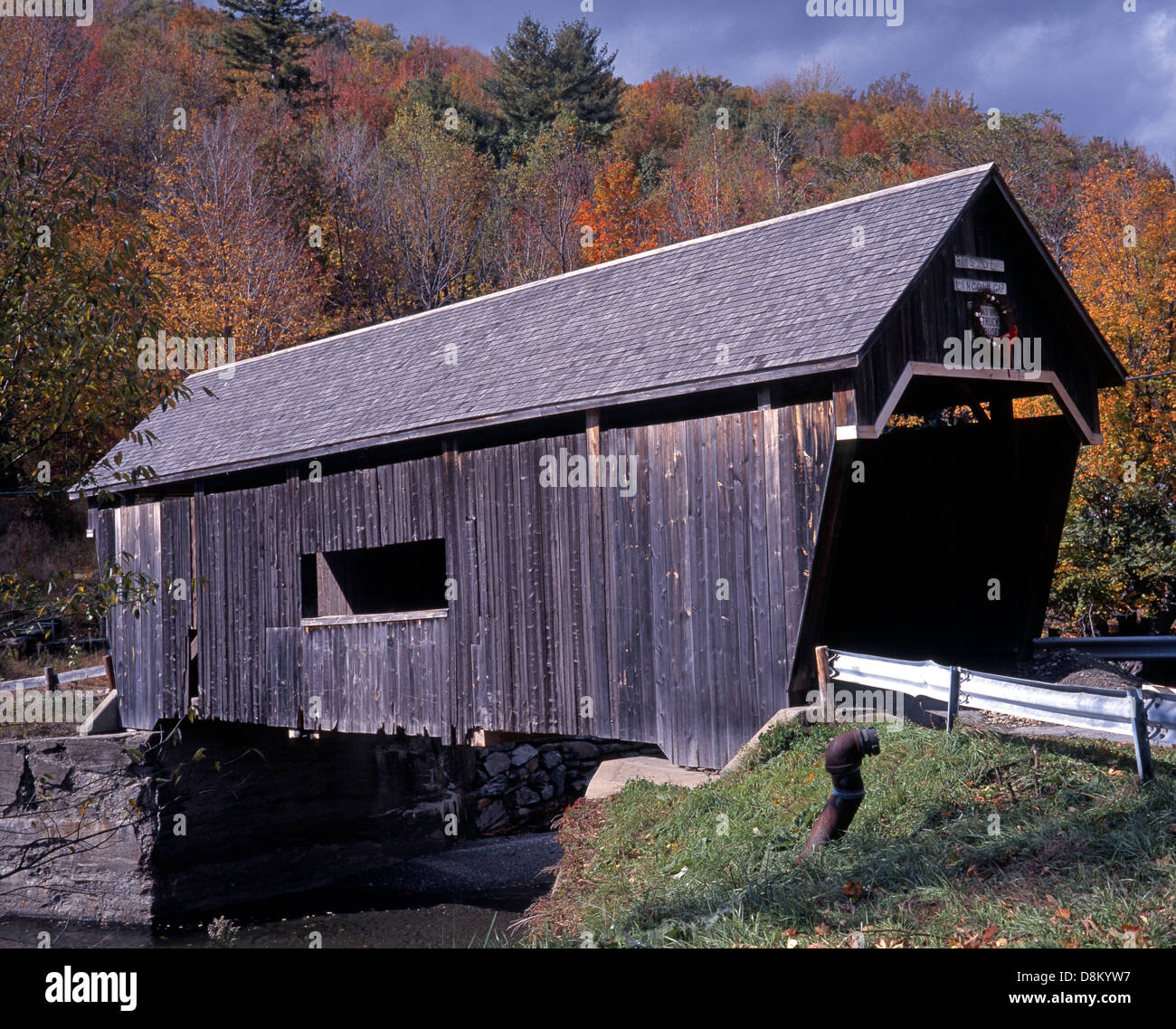 Warren bridge hi-res stock photography and images - Alamy