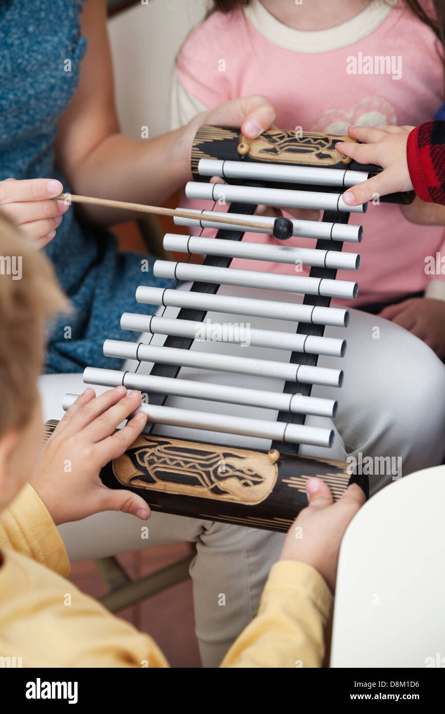Kindergarten students in classroom hi-res stock photography and images ...
