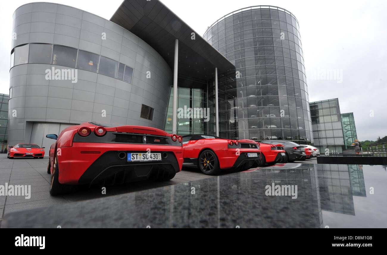 Ferrari club hi-res stock photography and images - Alamy