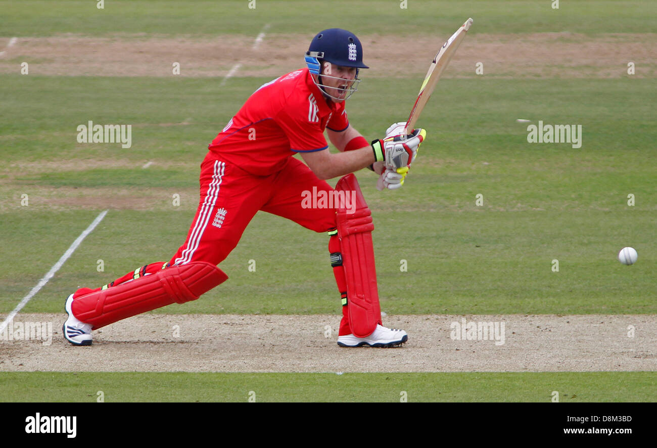 Cricket lord's bell hi-res stock photography and images - Alamy