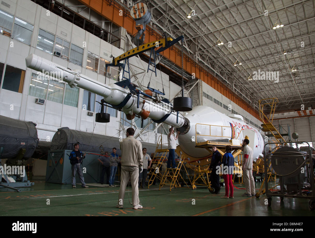 Expedition 36 preflight hi-res stock photography and images - Alamy