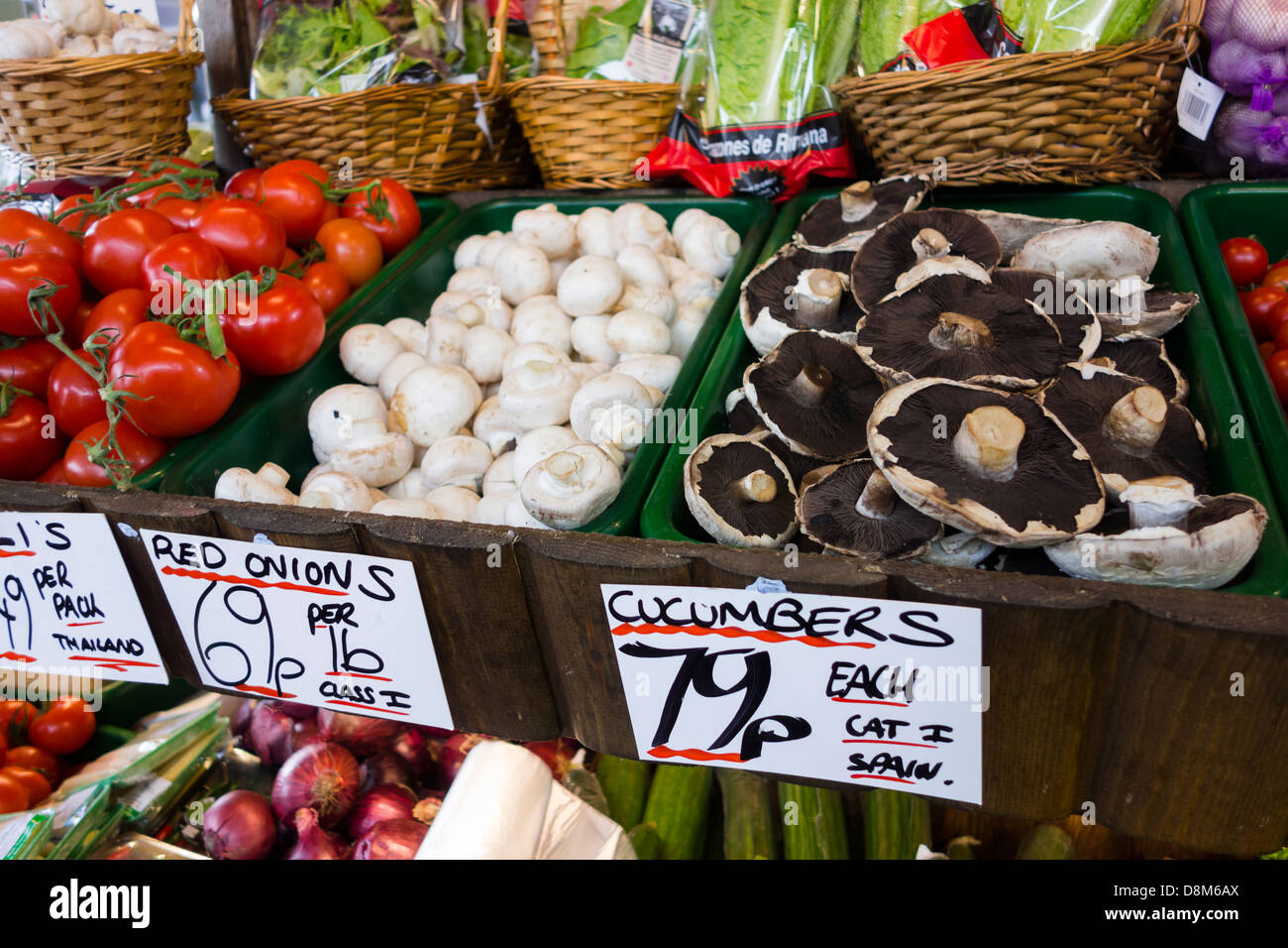 Stall displays hi-res stock photography and images - Alamy