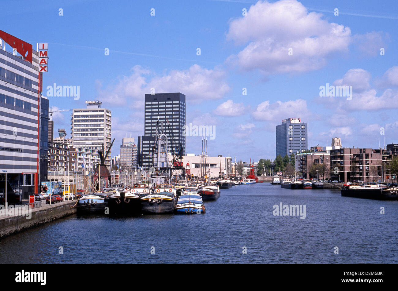 Rotterdam boat riverbank hi-res stock photography and images - Alamy