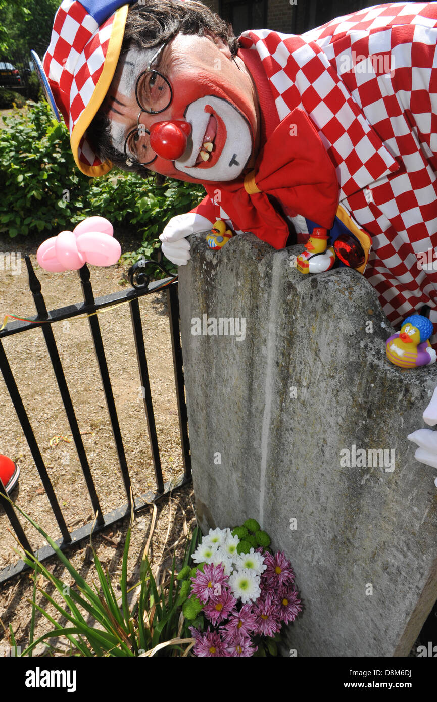 Joseph Grimaldi Park, Pentonville, London, UK. 31st May 2013. A Clown ...