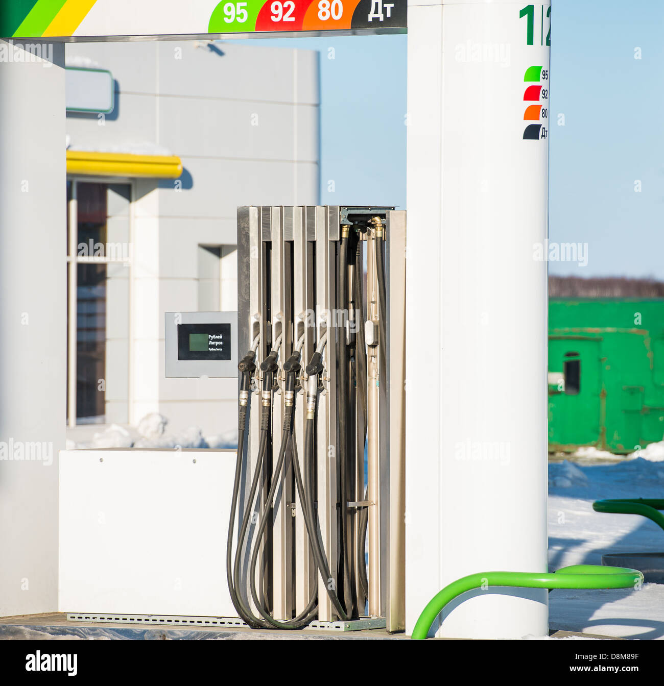 Old gas station area hi-res stock photography and images - Alamy