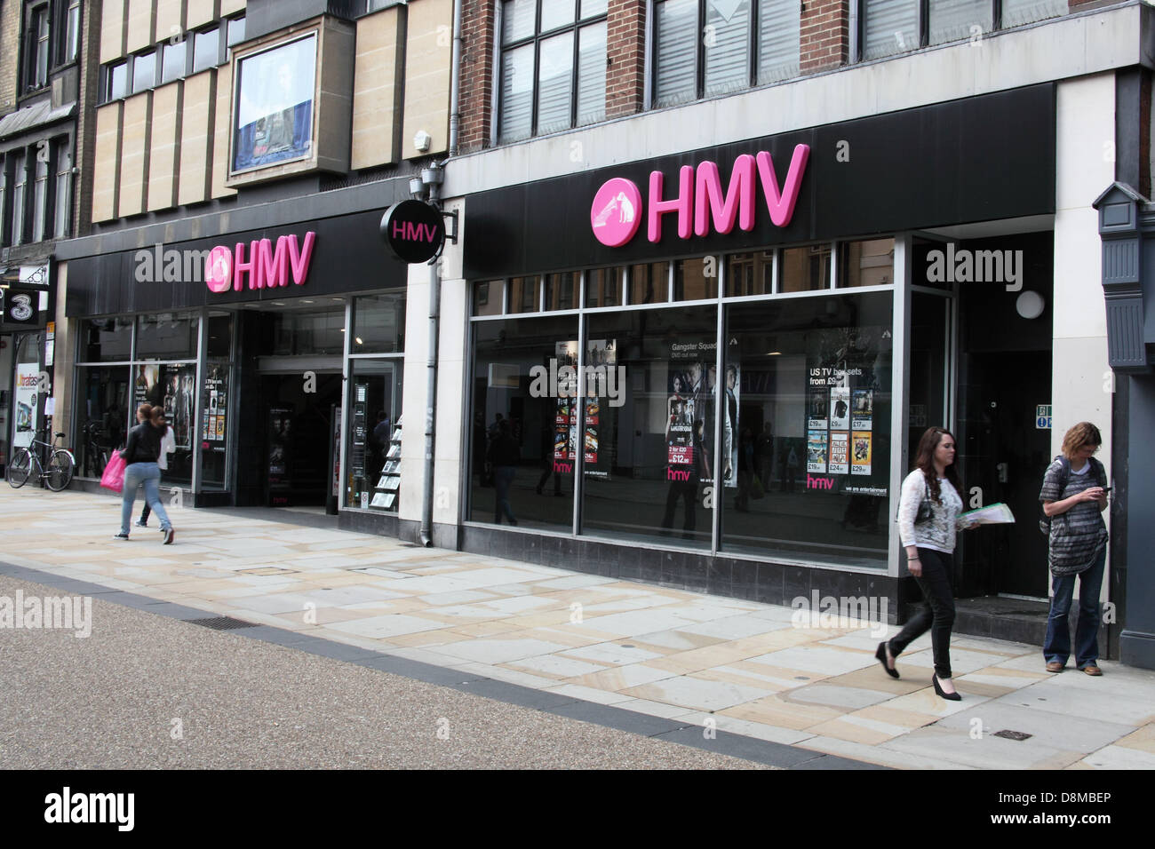 Shopping in hmv hi-res stock photography and images - Alamy