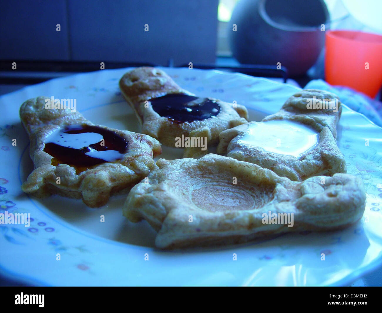 Penguin-shaped waffles filled with sweet fillings. These playful ...