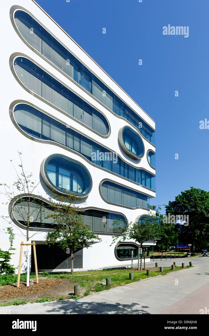 Modern office building, Hamburg, Germany Stock Photo - Alamy