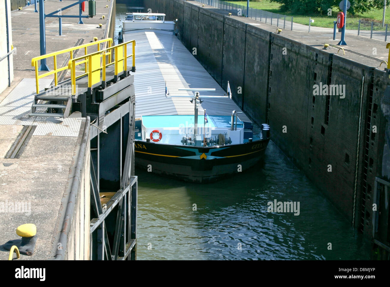 Lockage hi-res stock photography and images - Alamy