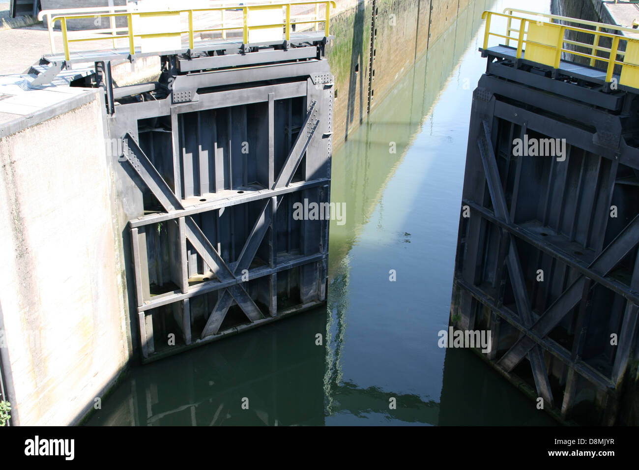 Sluice stairs hi-res stock photography and images - Alamy