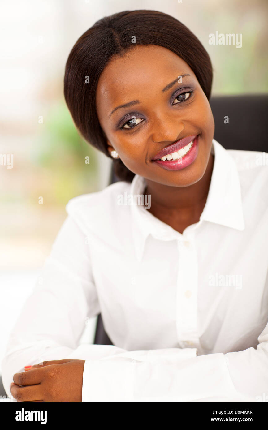 attractive African American office worker portrait Stock Photo - Alamy