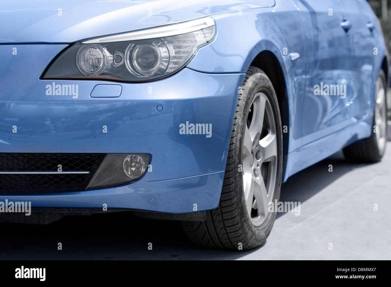 Car shot hi-res stock photography and images - Alamy