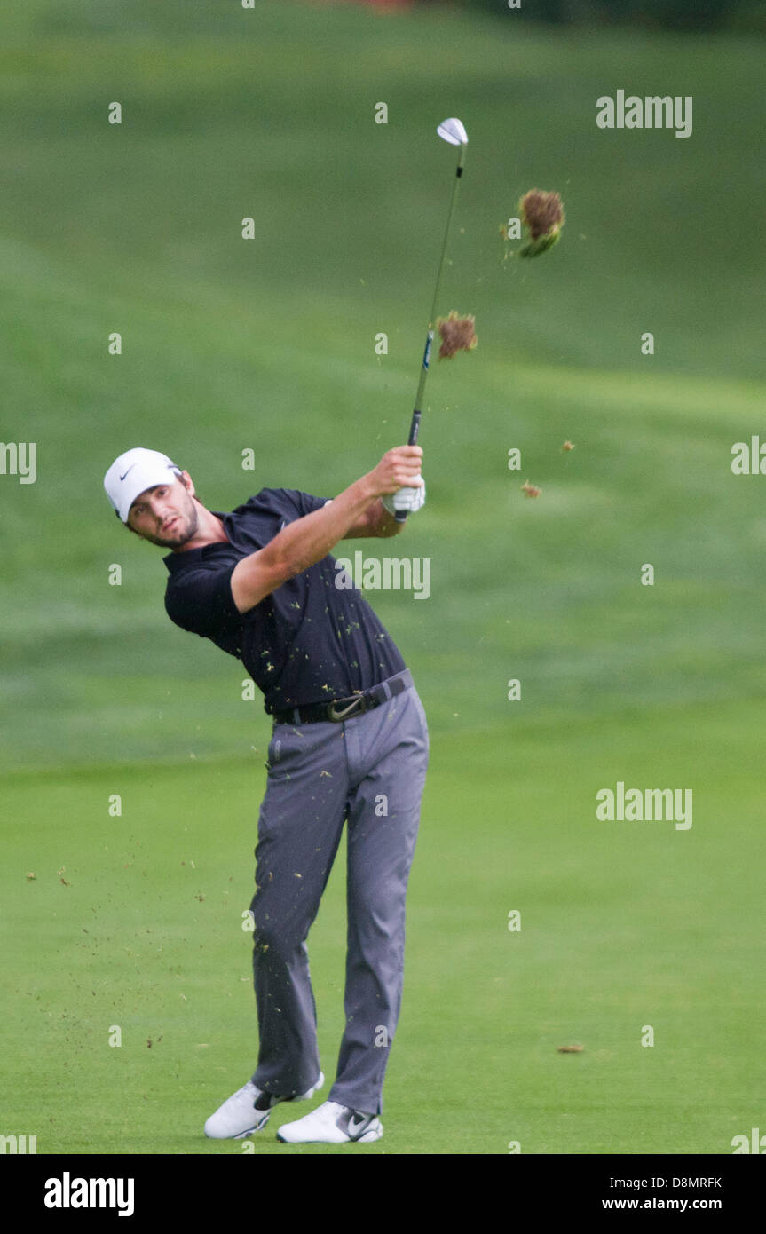 Dublin, Ohio, USA. 31st May 2013. Kyle Stanley takes his approach shot ...