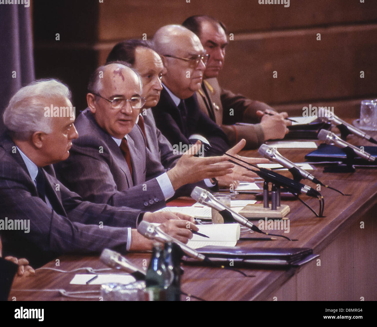 Eduard shevardnadze gorbachev hi-res stock photography and images - Alamy